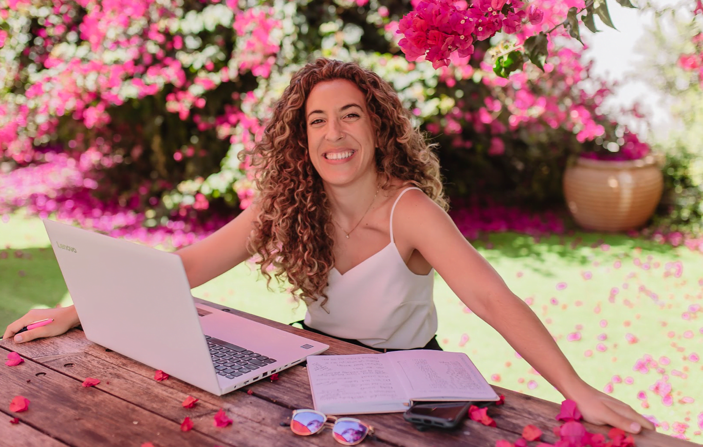 Pioneer of the 15 Hour Work Week Vikki Louise, Announces her signature program, Time Hackers for ...