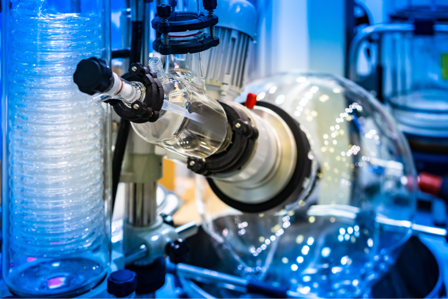 The Distillation Debate: Why Rotary Evaporators Outperform Classic ...